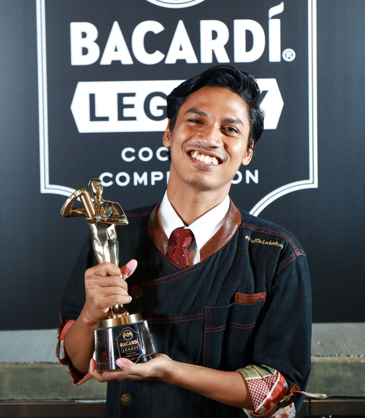 Pok Praphakorn – Garnish Samui